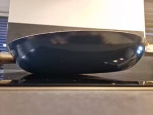 Do induction cooktops warp pans | 5 steps to prevent warping – Pro ...